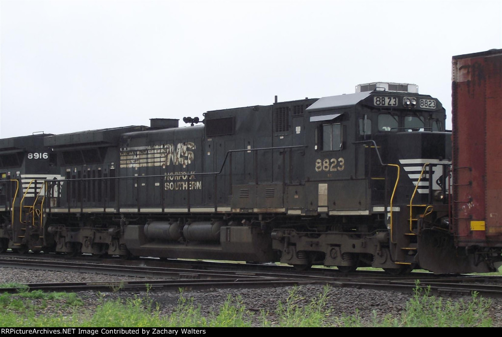 NS 8823